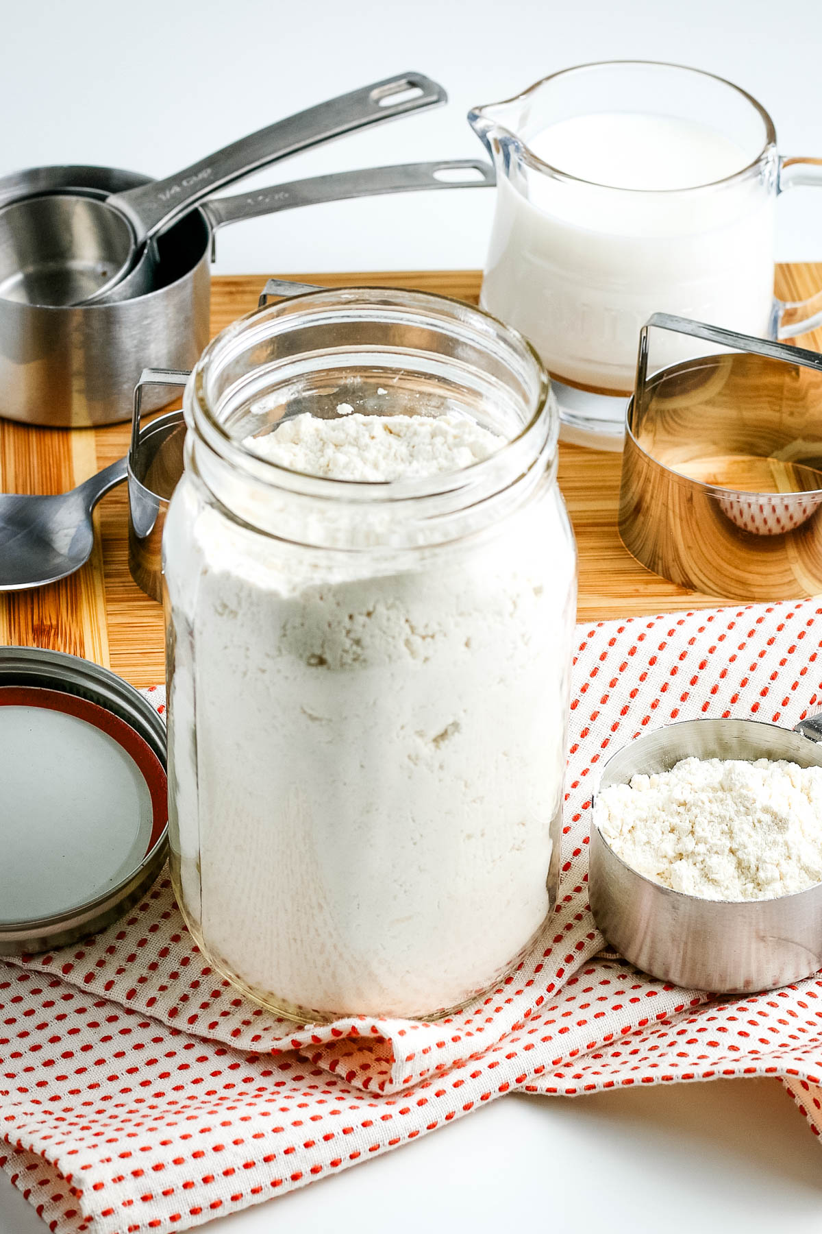 Easy Homemade Biscuit Mix Recipe From Scratch - Flour on My Fingers