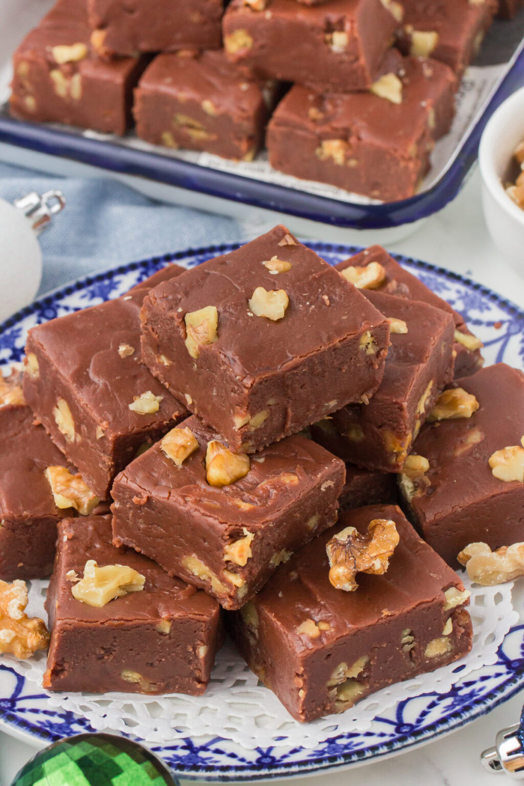 My Favorite Fantasy Fudge Recipe (Easy Christmas Treat!) - Flour on My ...